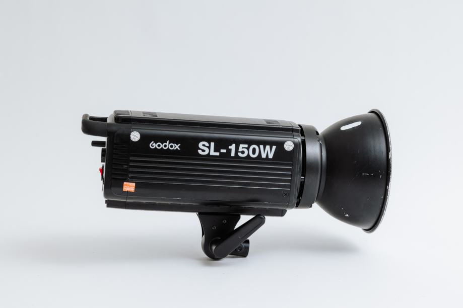Studijska luč Godox SL-150W