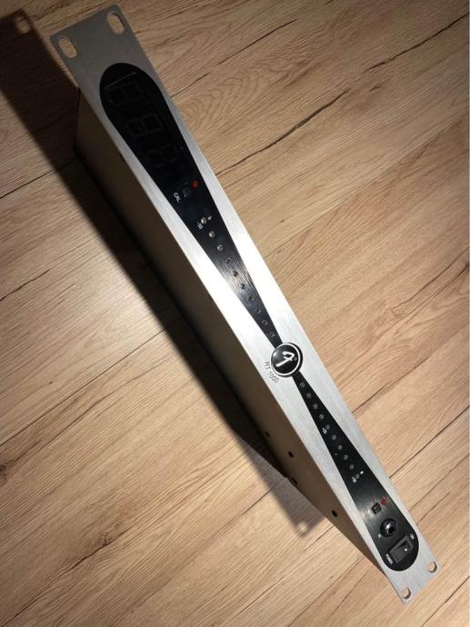 Fender RT-1000 Tuner Za Kitaro In Bass