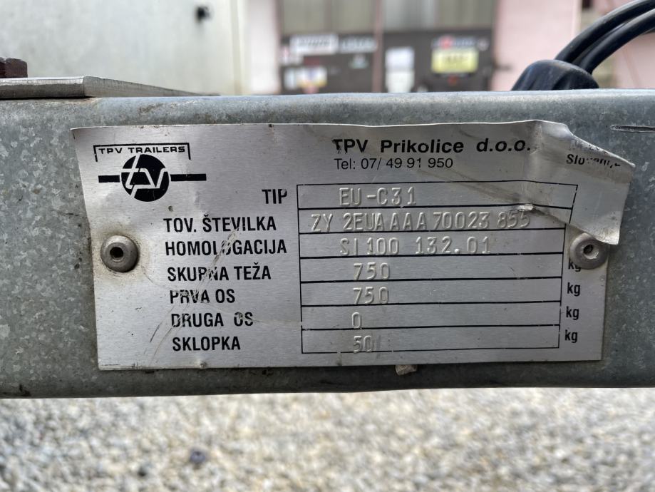 Tpv avto prikolica