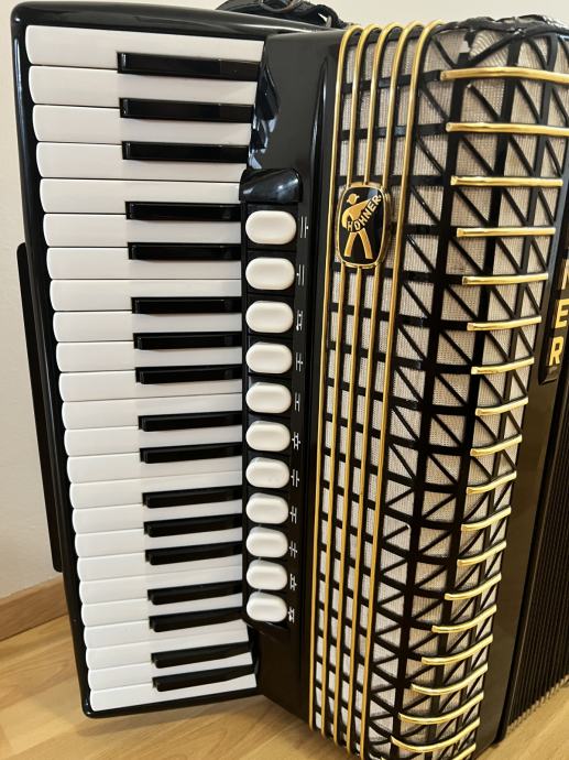 HOHNER ATLANTIC IV N DE LUXE