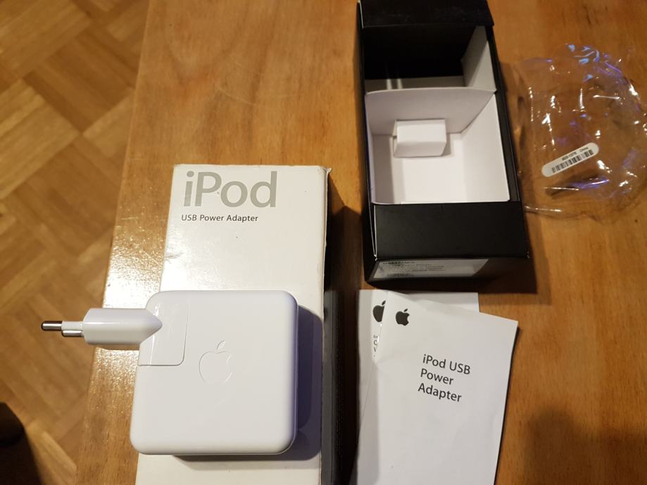 Polnilec za iPod,iPhone, iPad,