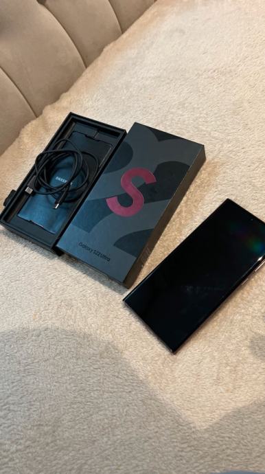 Samsung Galaxy S22 Ultra / 256 GB / Top stanje