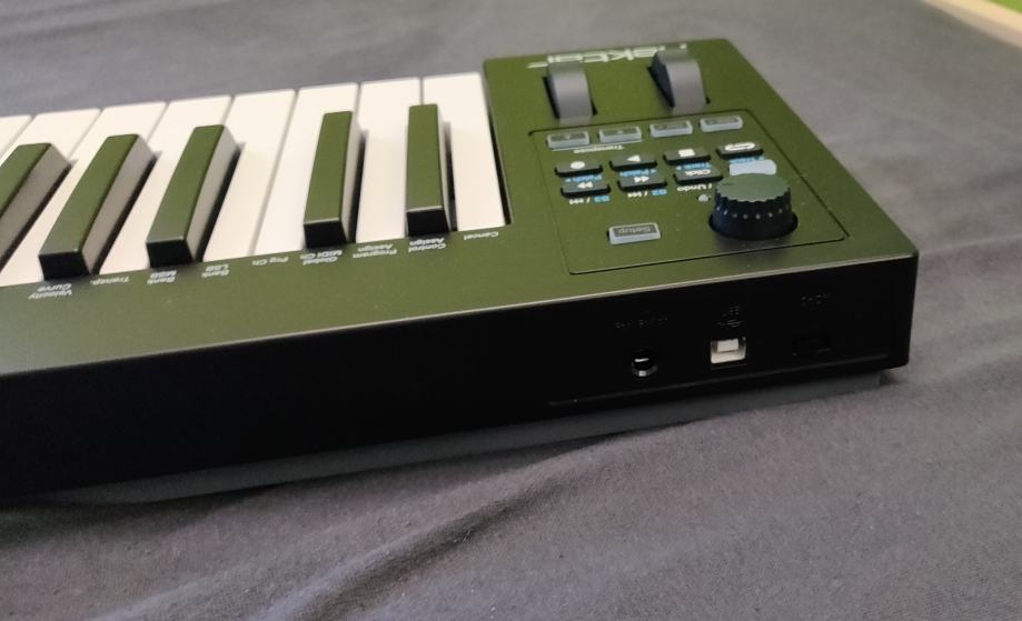 Nektar Impact Gx61 + sustain pedal