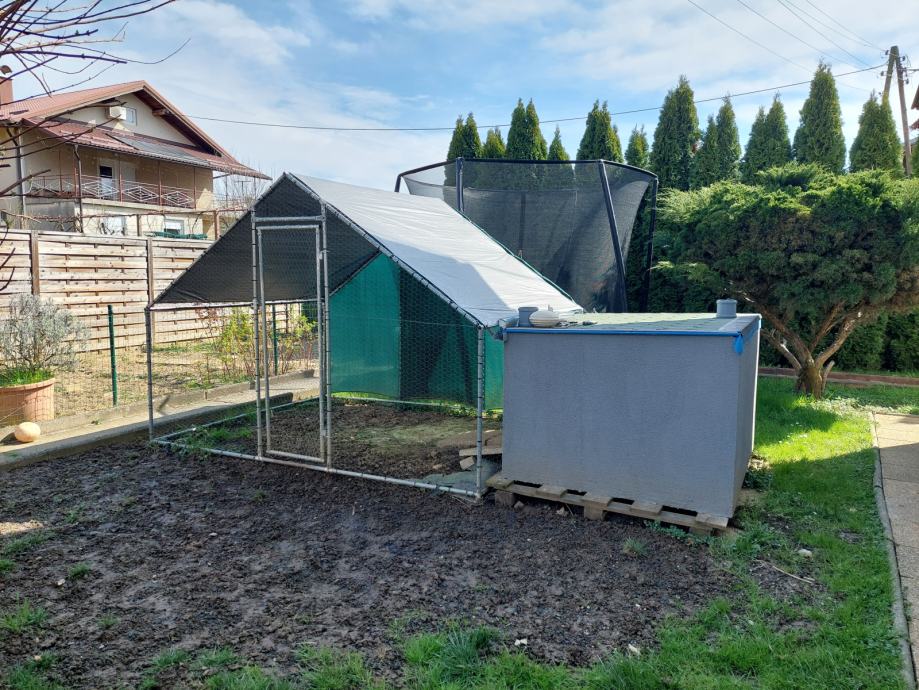 Kokošnjak zunanji 2,75m x 2m x 1,92m