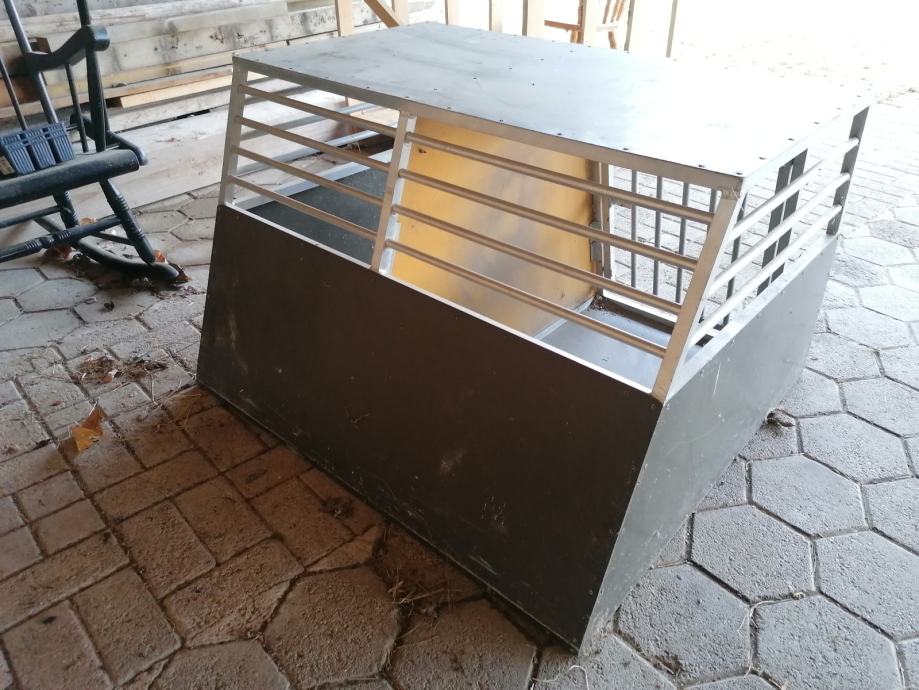 Alu boks s pregrado (za 1 ali 2 psa)