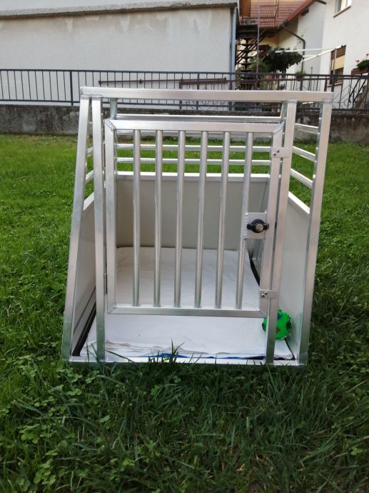 Aluminijast transportni box za psa