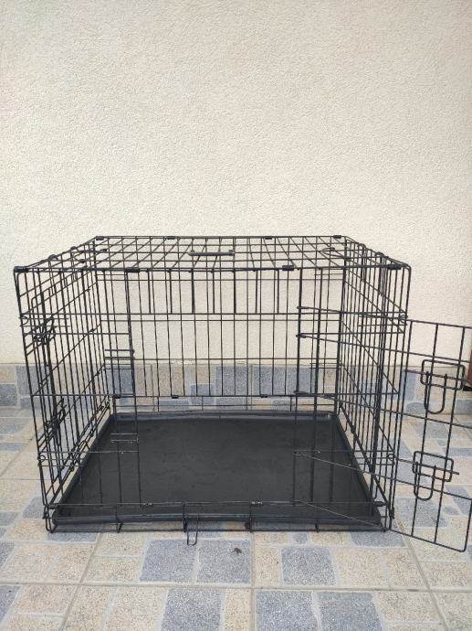 box za srednje velikega psa