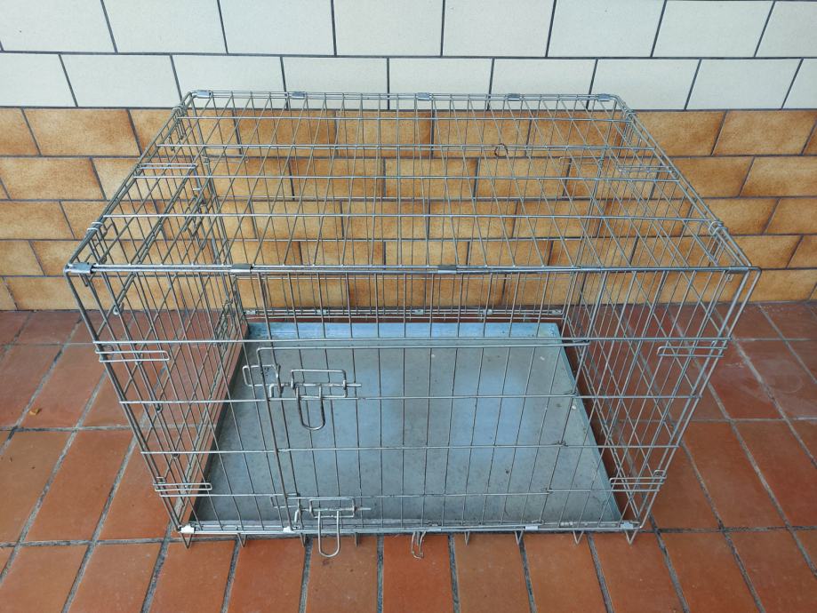 KOVINSKI BOKS ZA PSA