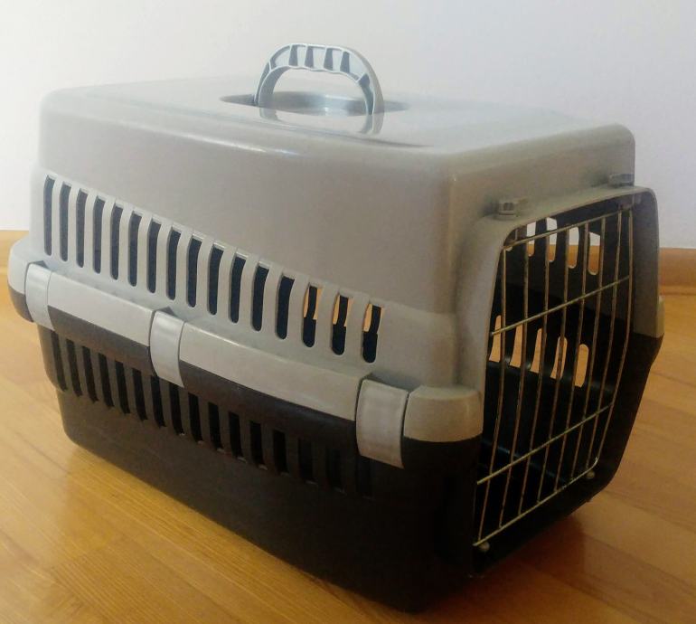 Transportni boks / transporter za psa