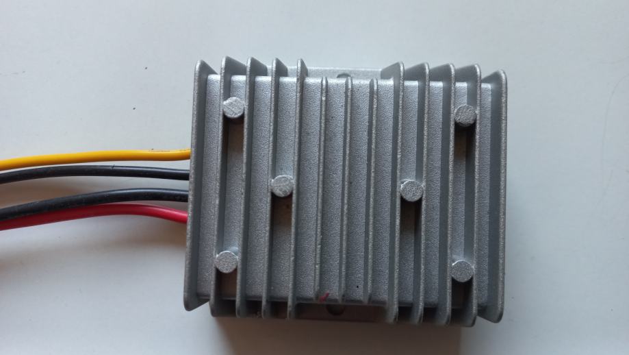 DC-DC CONVERTER iz 12V na 24 V moči 10 A
