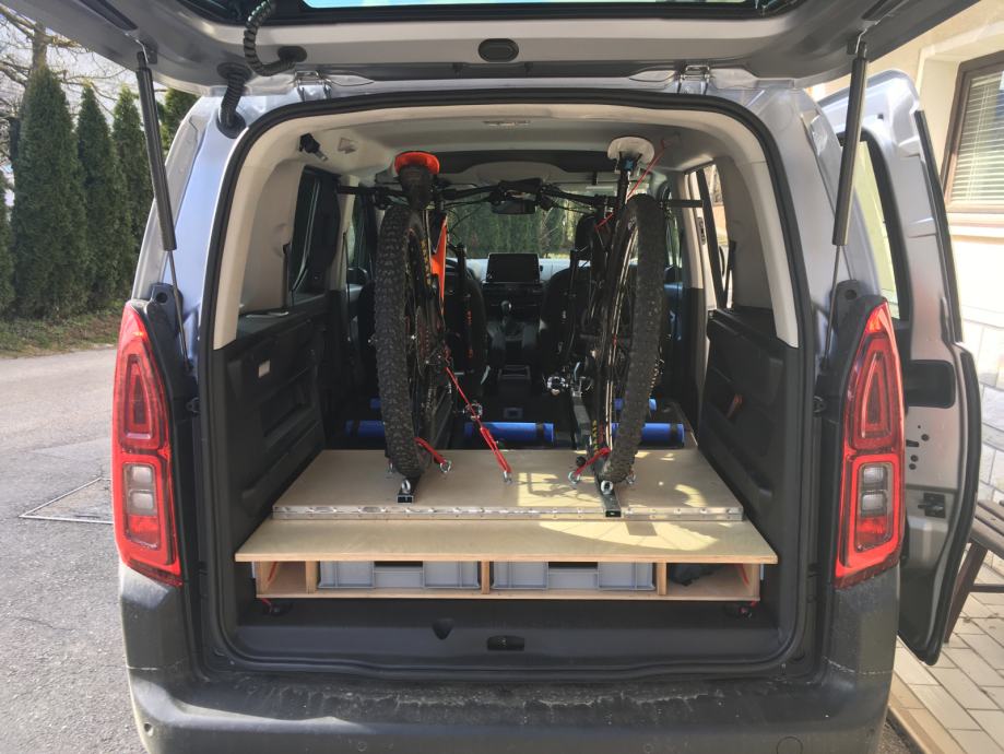 Postelja - camping box CITROEN BERLINGO,PEUGEOT RIFTER, OPEL COMBO