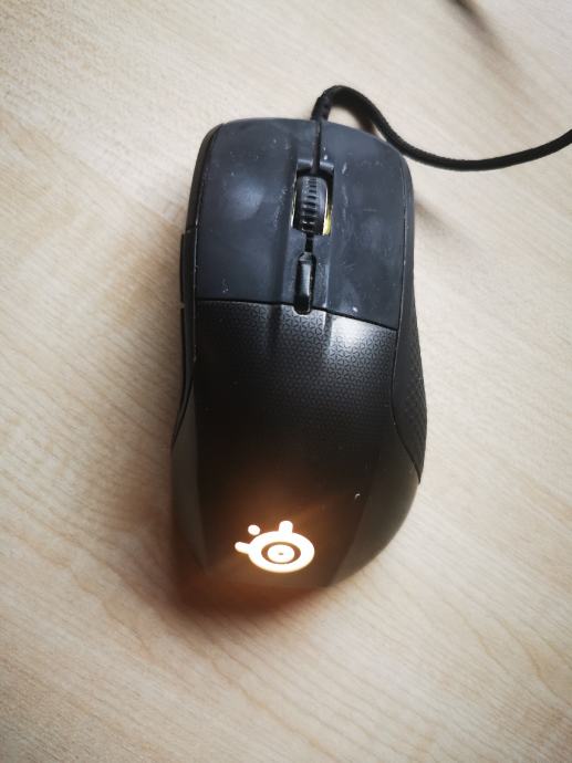 Optična miška Rival 700