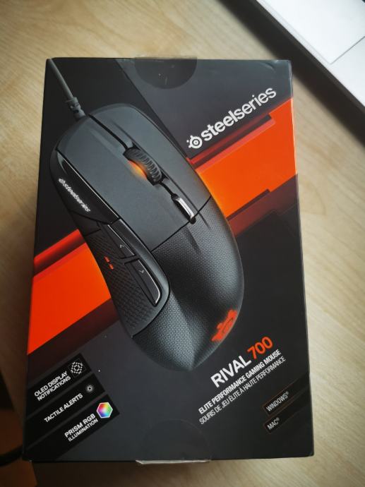 Optična miška Rival 700