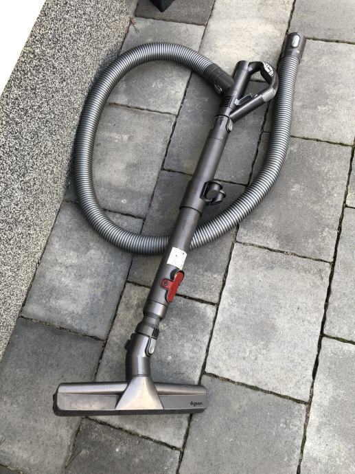 Cev za sesalec Dyson