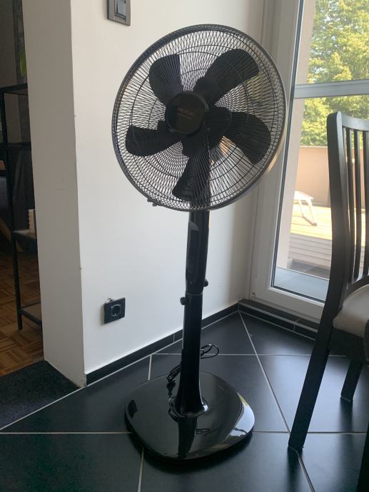 Elektricni stojeci ventilator na daljinca