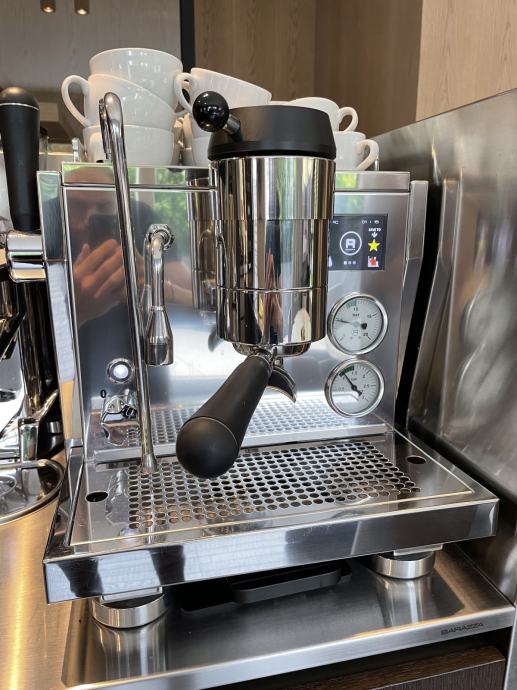 Kavni aparat Rocket R9 ONE