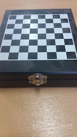 Mini šah - set za vino