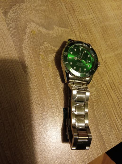 ura rolex submariner, zelena