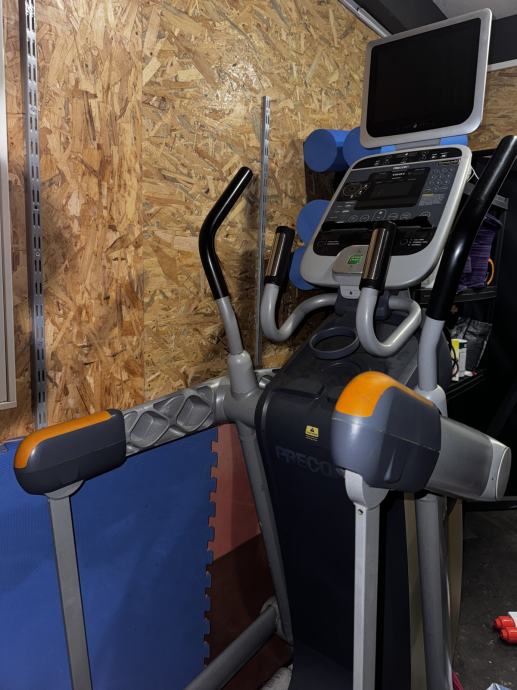 Orbitrek Precor AMT 100i