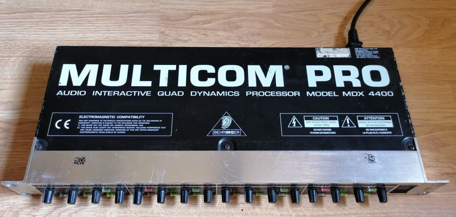 Behringer kompresor Multicom Pro MDX4400