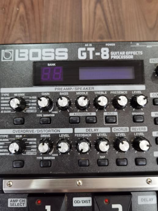 Boss GT-8 guitar effects procesor