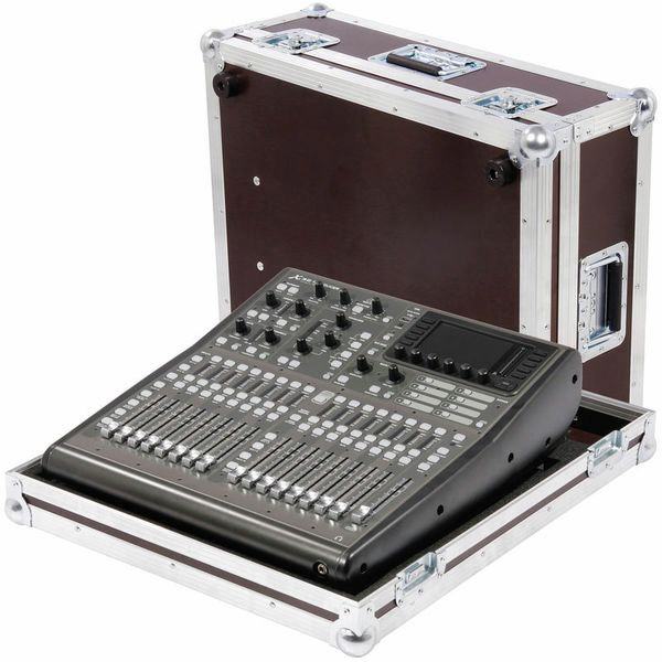 Digitalni mixer Behringer X32 Producer+kovček