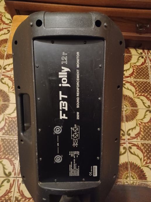 POWER MIKSER YAMAHA + 2x FBT JOLLY 12