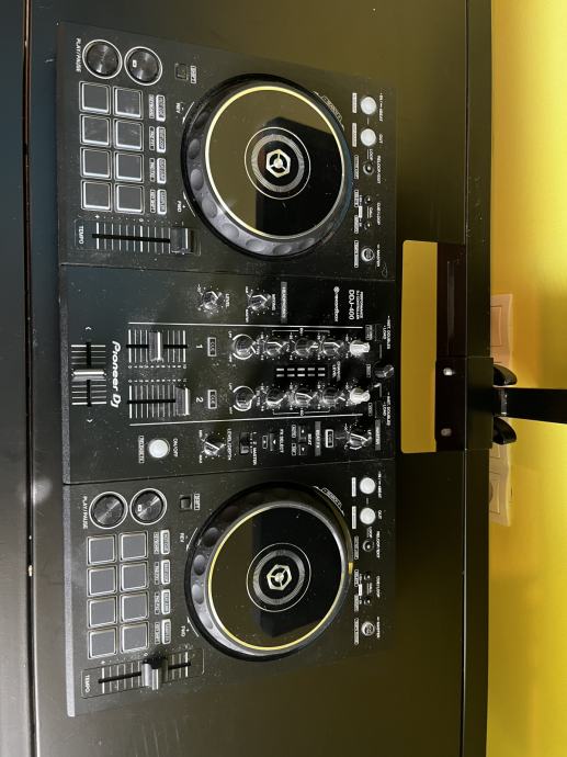 PRODAM DJ MIZO IN KONTROLER PIONEER DDJ-400