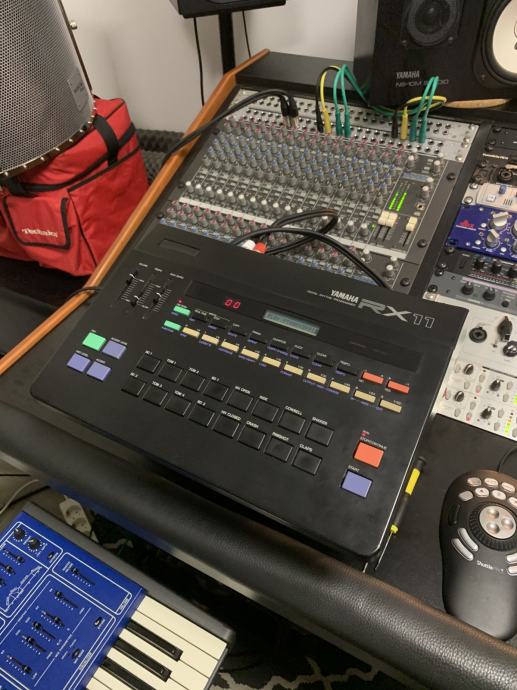 Yamaha RX11 Vintage Drum Machine ( Ritem masina )