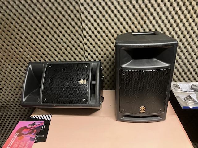 Yamaha STAGEPAS 150M pasivna zvočnika