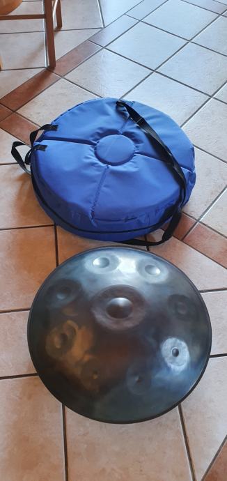 Handpan (hang drum)