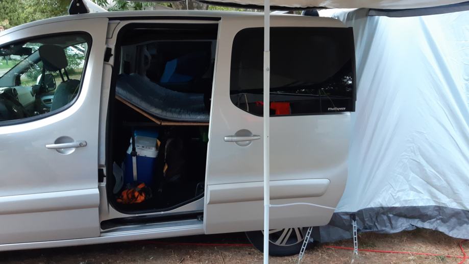 KAMP OPREMA BERLINGO,PARTNER,DOBLO,COMBO KANGO IN DRUGI VAN AVTOMOBILI