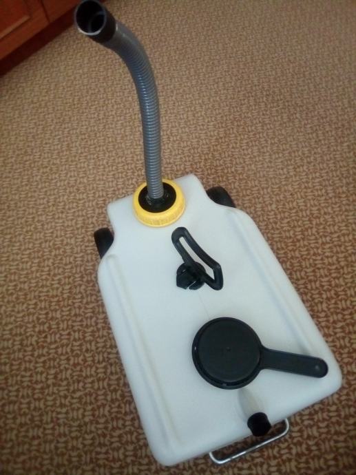 Rezervoar za odpadno vodo