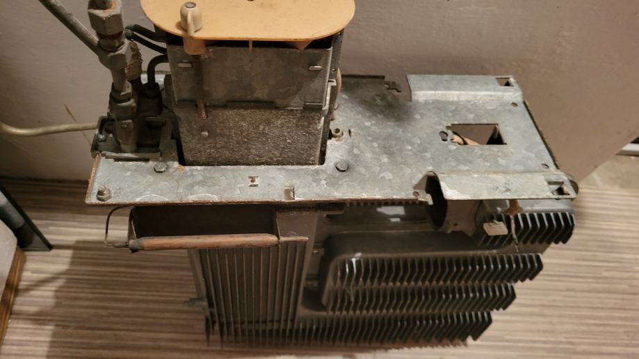 TRUMAtic SL 3002 telo grelnika peci gretja za kamp prikolico PRODAM