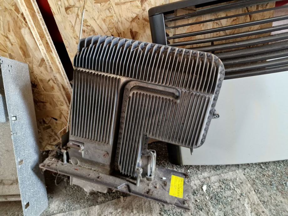 TRUMA vgradna plinska peč S3002-P