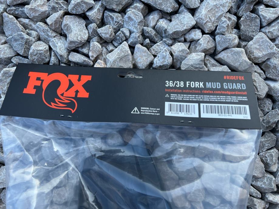 Fox 36/38 fork mud guard