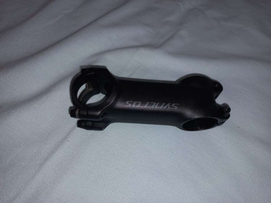 opora krmila fajfa, črna, dolžina 13cm, fi cca 28mm, syncors