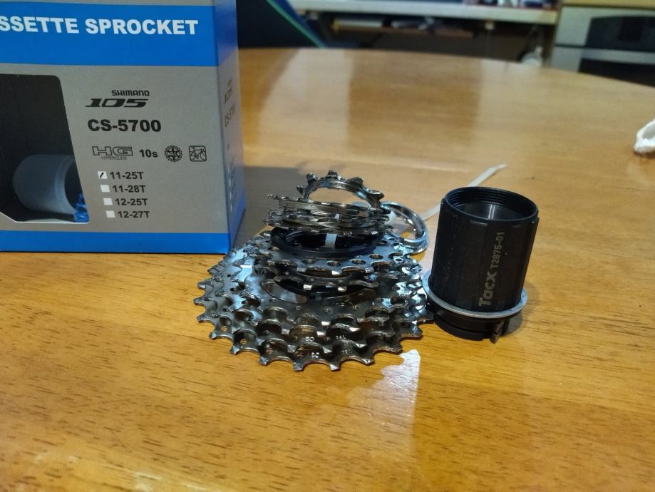 Shimano 105 CS-5700 Cassette 10-speed 11-25