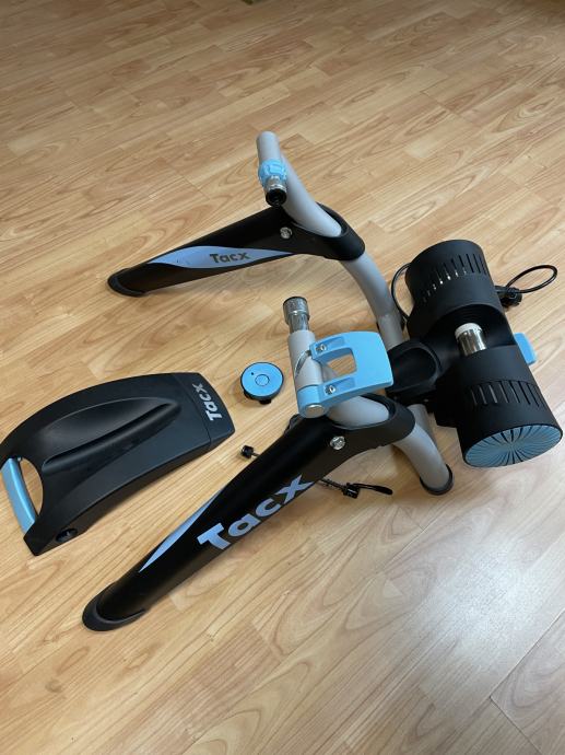 Trenažer Tacx Genius VR