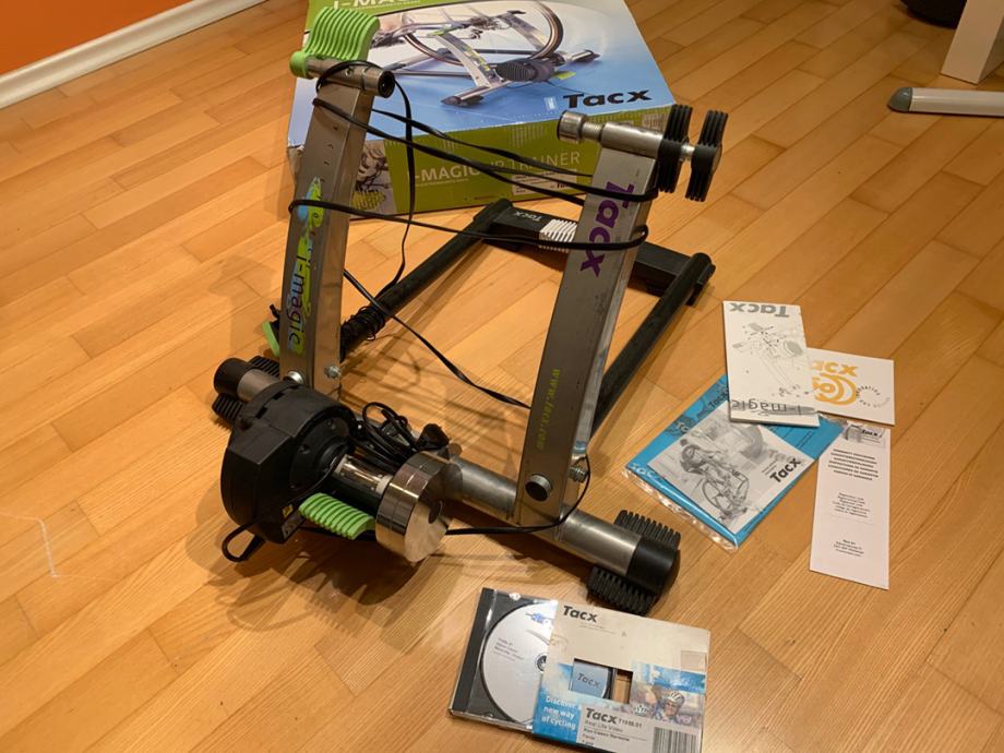 Trenažer Tacx i-Magic
