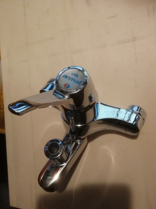 Pipa za kopalniško kad