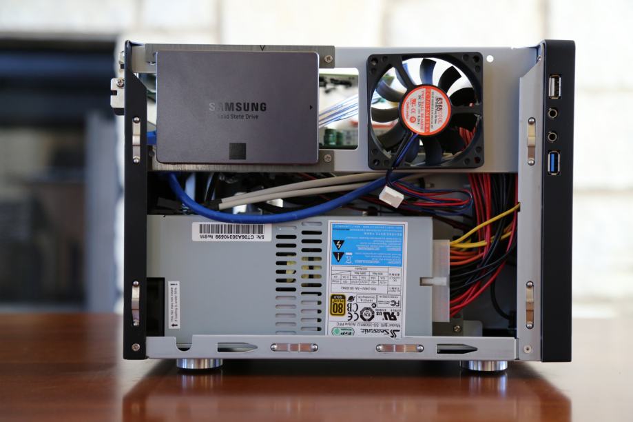 NOVO!NAS 8bay,U-NAS NSC-810A,Supermicro X10SDV-4C-TLN2F, SSD, SS-350M1