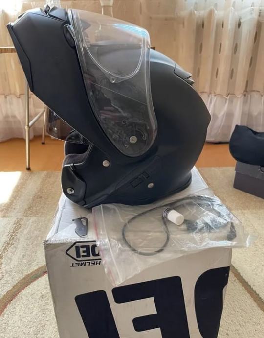 Motoristična čelada SHOEI NEOTEC II Matt Black