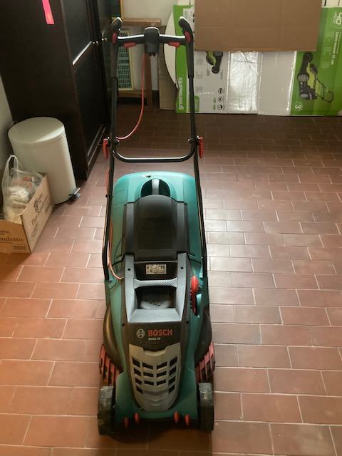 ELEKTRIČNA KOSILNICA BOSCH ROTAK 40