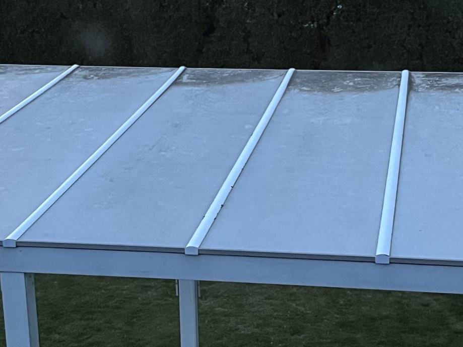 Kvalitetna ( Pleksi / Lexan ) kritina, 7 x 4m
