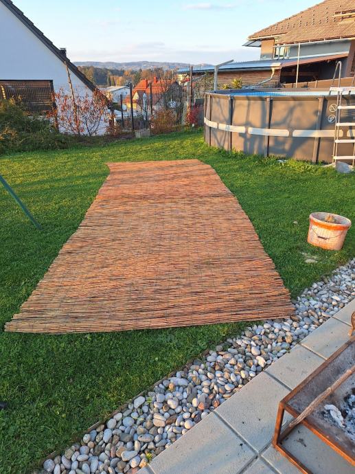 Trstika 2 m × 2,5 m dva kosa