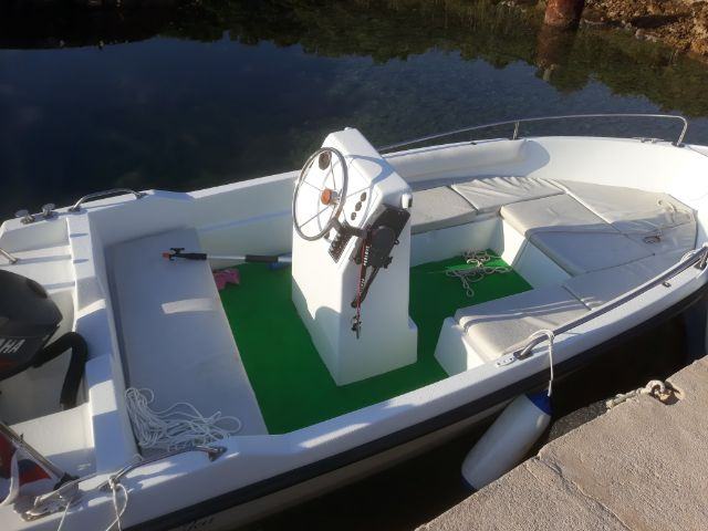 ČOLN GLISER BERLIN 470