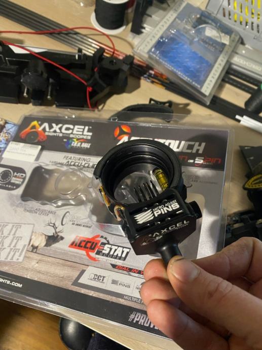 Hoyt Carbon RX-5 ultra bue sestavljeni lok