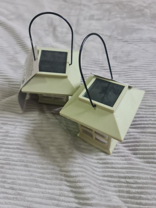 DOM - svetila III.) 2 LED solarni lampi novo komplet