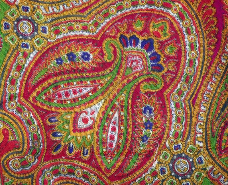 Indijski SARI in tri rute